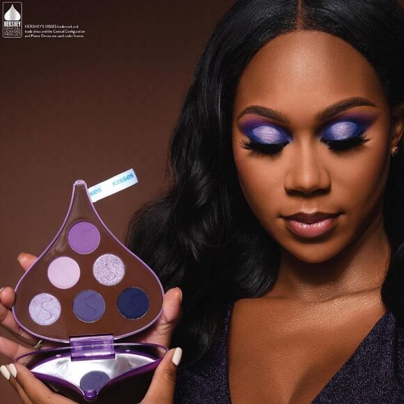 Glamlite | Makeup | Glamlite Hersheys Kissesspecial Dark Eyeshadow ...